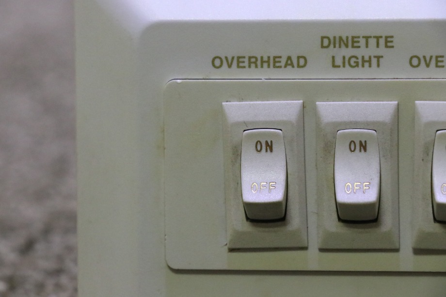 RV Components USED RV/MOTORHOME OVERHEAD / DINETTE LIGHT / OVERHEAD ...